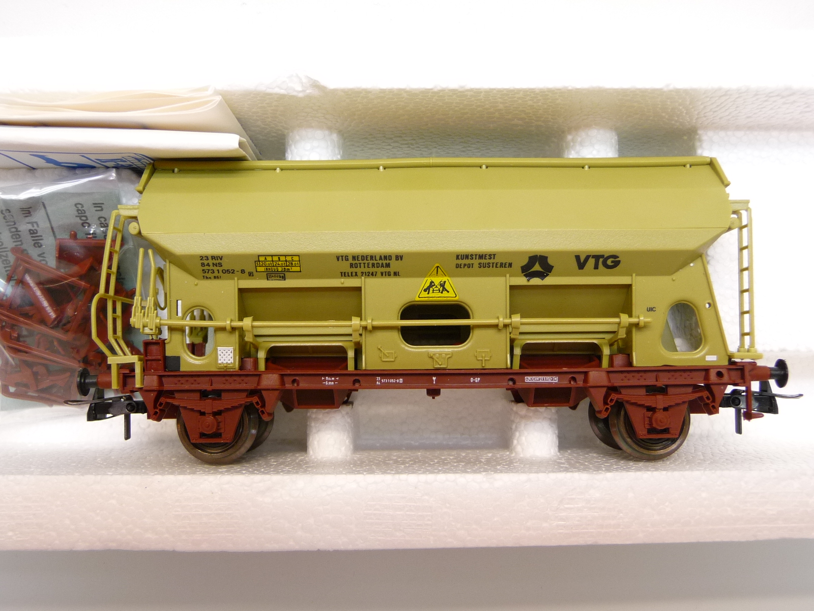 Roco 46424 H0 Selbstentladewagen mit Ladung VTG der NS - Kupsch-Germany